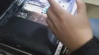 笔记本电脑拆卸换硬盘