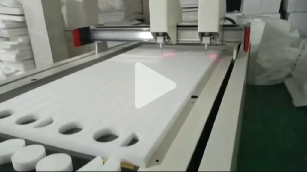 广东厚泰珍珠棉震动刀自动裁切机适用于茶具酒类等防震包装行业