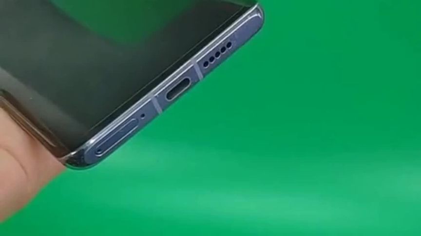 如何才能将手机屏幕连接上电脑上,听到这样的讲解