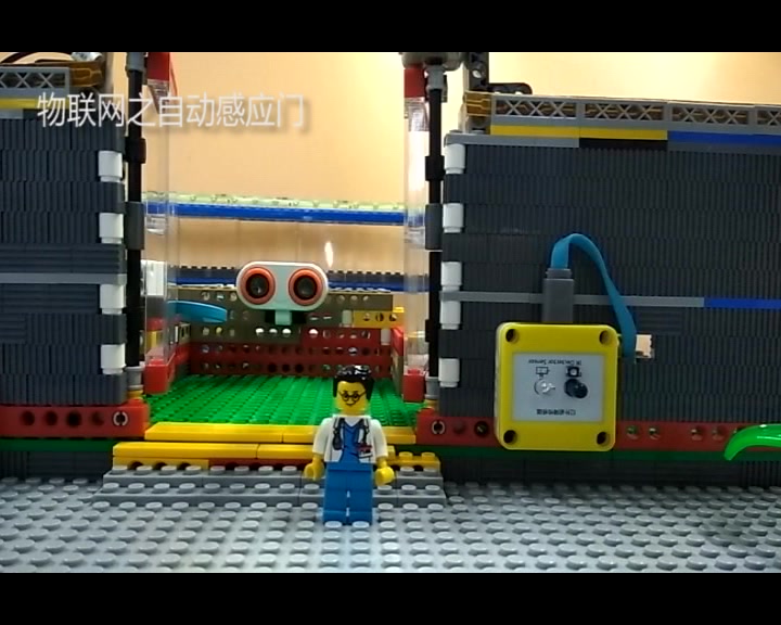 超市的自动门是怎么做的?在家也能搞定!