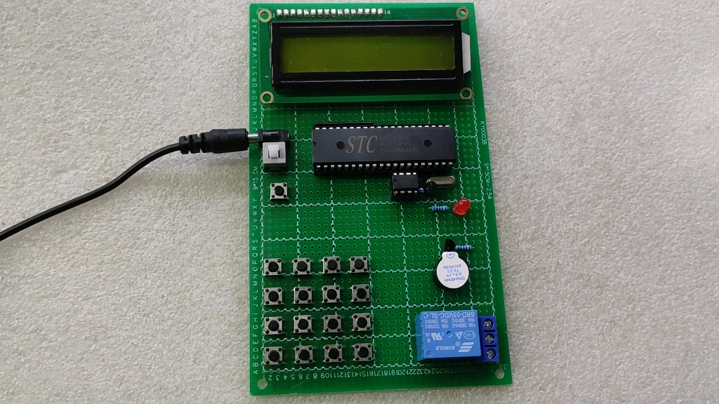 基于51单片机的电子密码锁设计密码门禁管理系统开锁门禁