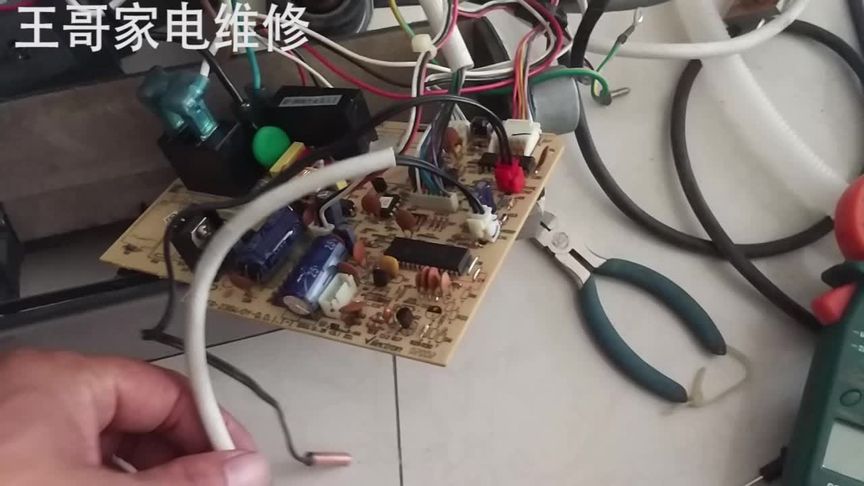 空调环境温度传感器和管温度传感器的作用,工作原理,控制压缩机