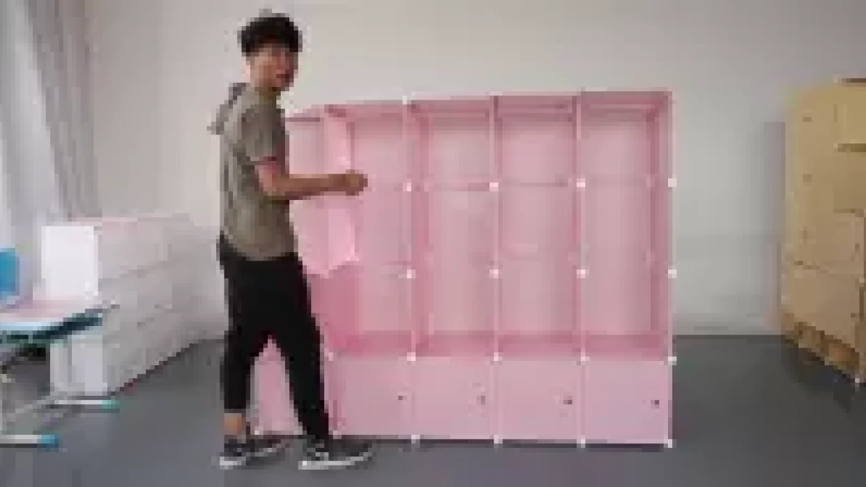 22门10格4挂半转角衣柜安装