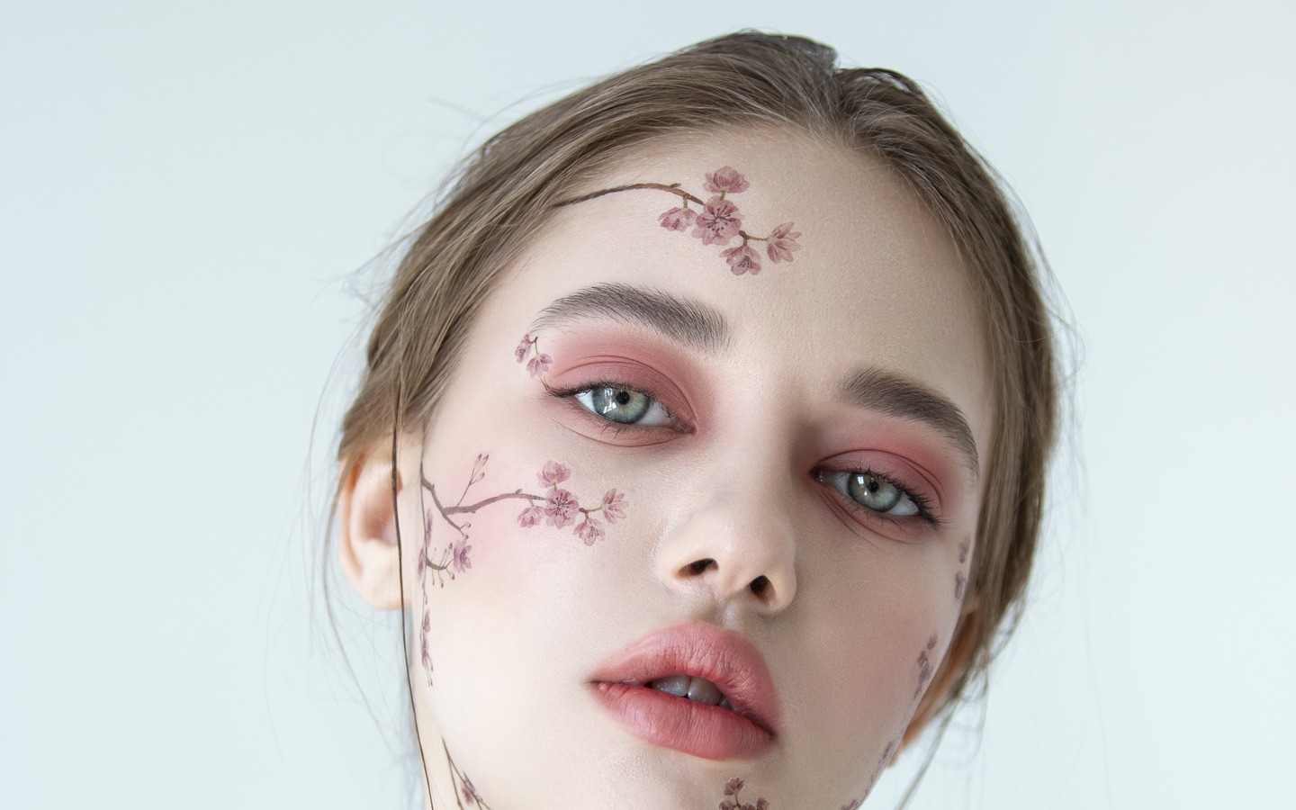 PS人像高级修饰中两种肤色统一方法对比