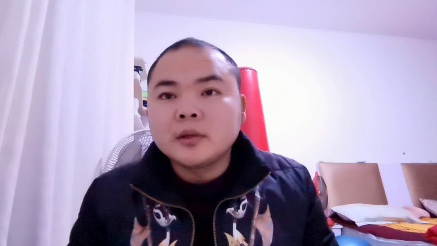 疫情期间小伙打电话给银行客服要求延迟信用卡还款,得到什么回答