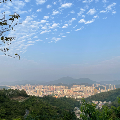幕小宸 