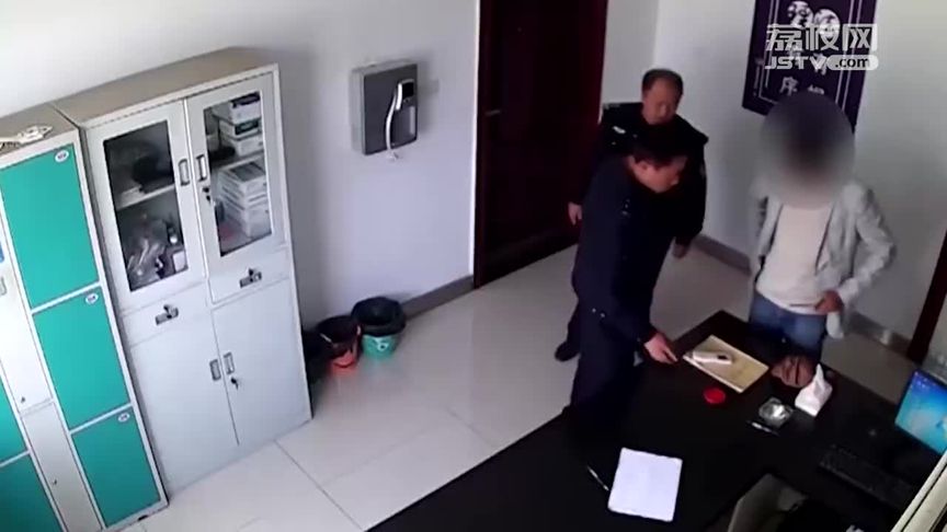 主动送人头?涉案嫌疑人上派出所办无犯罪证明