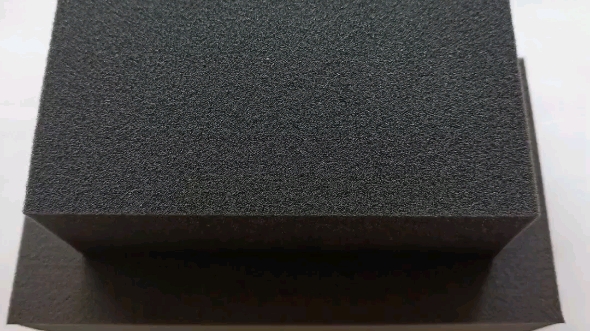 ...、消音、 缓冲、防撞等特点,用于电子、汽车、包装、家具等行业。