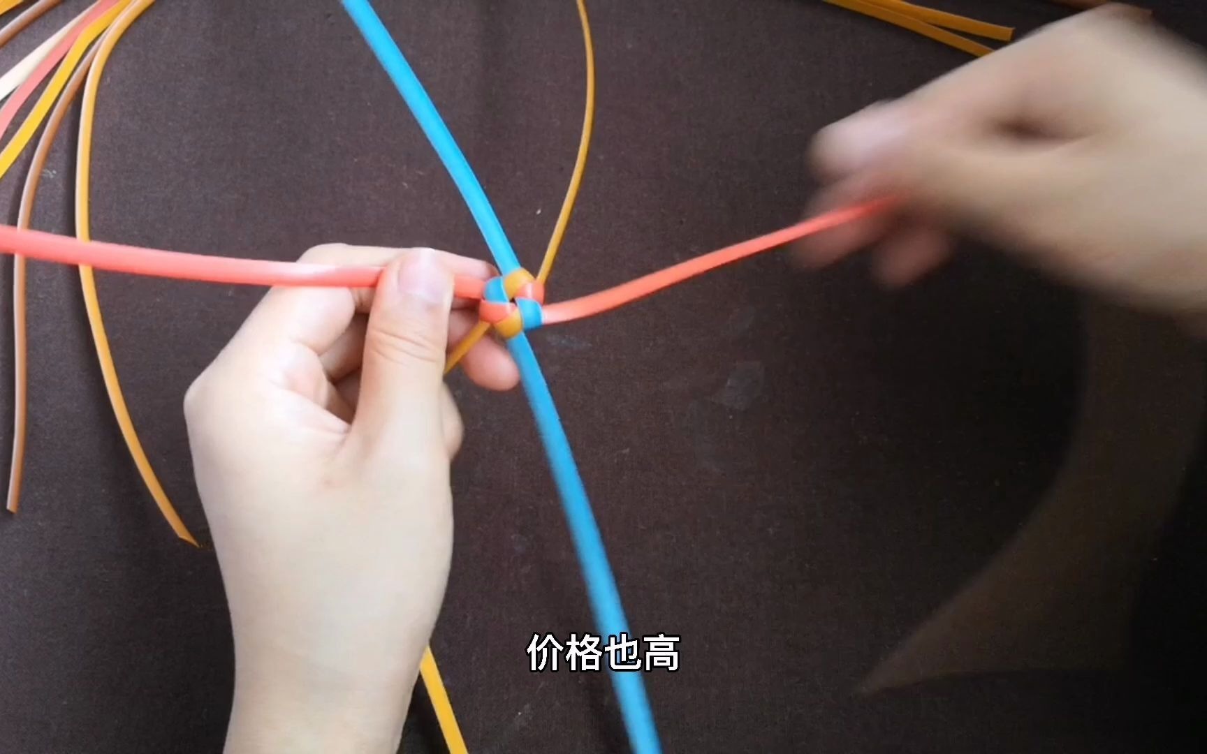 一些藤编的基础编法:田字格与六角花,学会能独立编漂亮的框和包