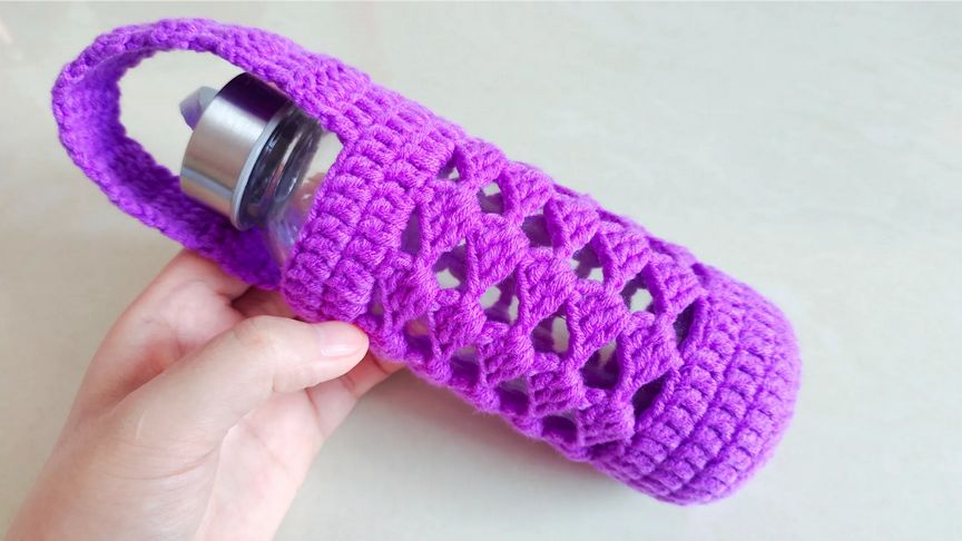 又一款镂空水杯套的钩织教程,针法简单详细实用,一起来学习钩吧