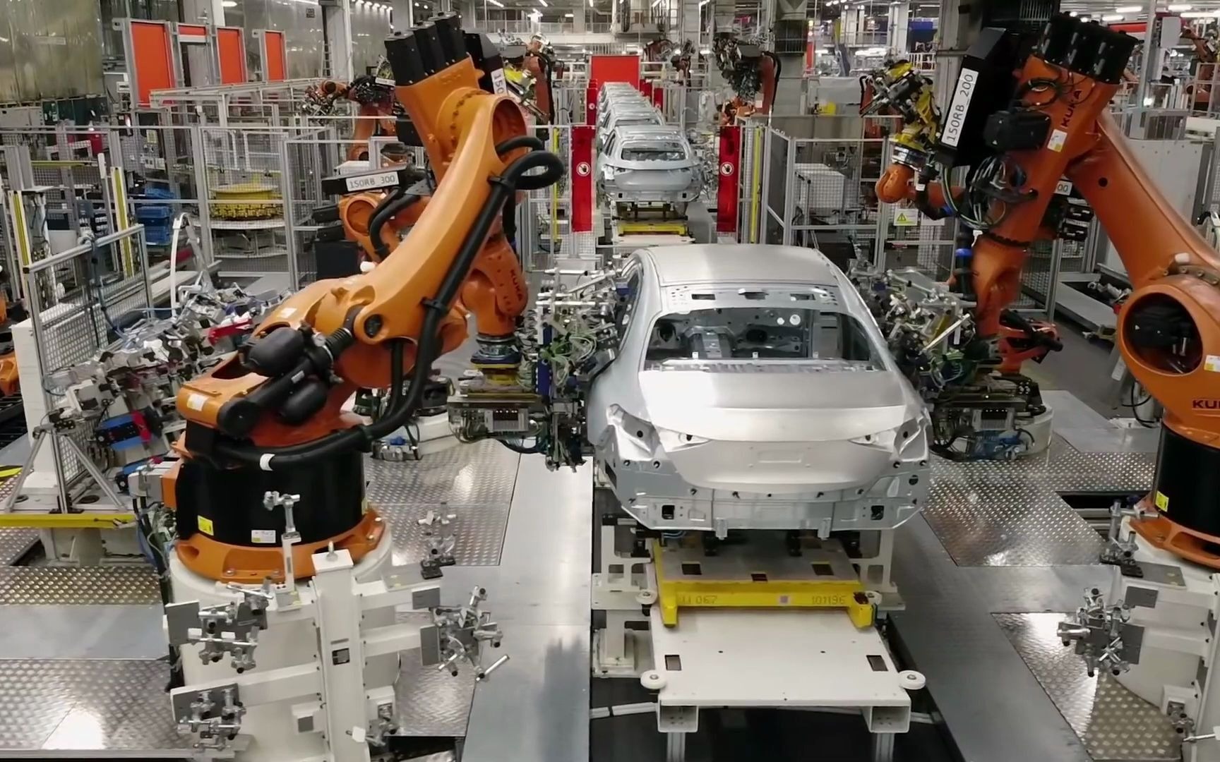 奔驰C级生产/焊装车间/车门自动安装/BestFit