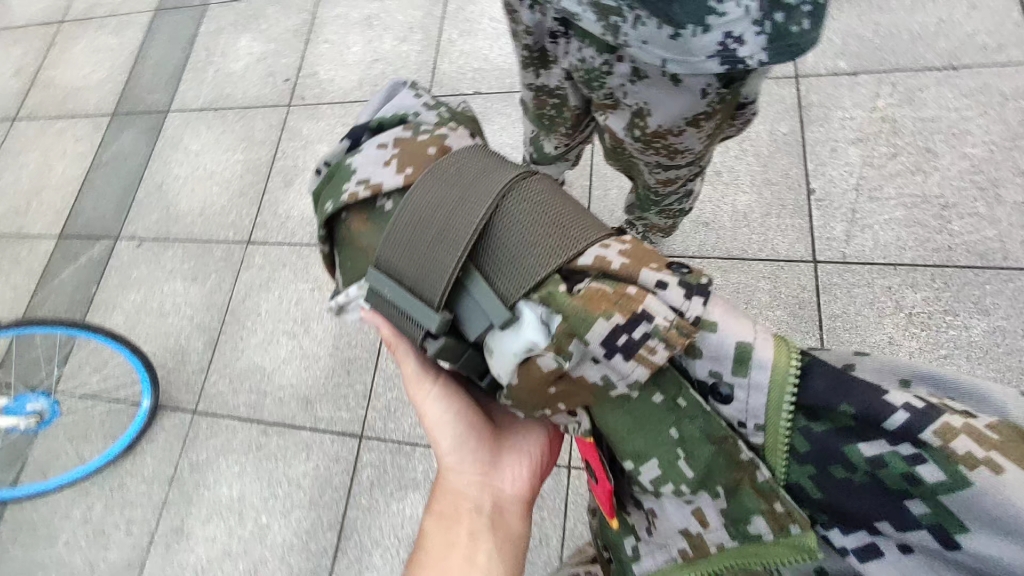 当代大学生军训枪械使用实录