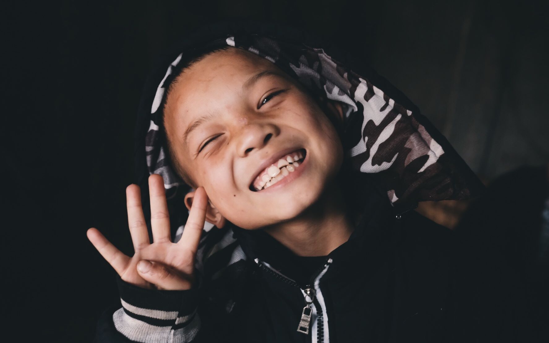 【公益微电影 | 《我叫唐天怀》】你关注过他们吗?我们为大山深处的...