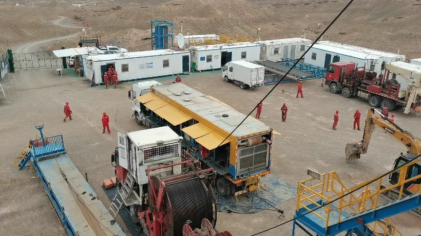 石油施工现场-连续油管作业