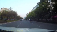 卫程v6s行车记录仪到单位拿东西
