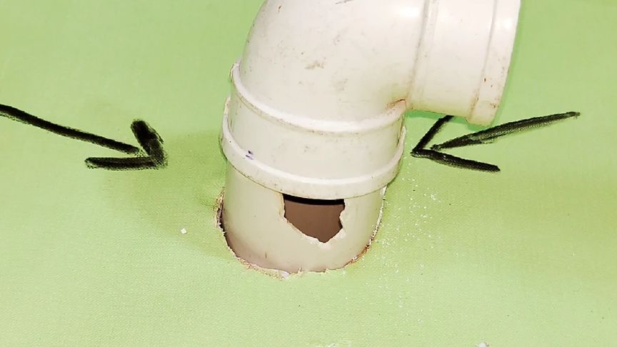 PVC管根部破裂,弯头按到最底下还是有裂缝怎么办?教你彻底修好