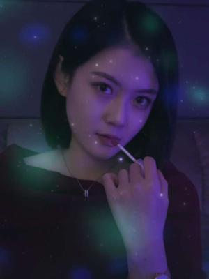 当我故意用家里藏人的语气跟女朋友说话 #情侣日常 #得物DW #dw手表