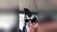 鱼跃电动轮椅换左右手