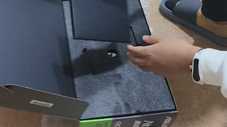 华硕4060巨齿鲨开箱