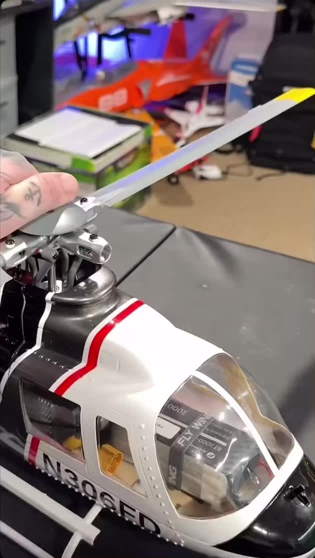 全新的贝尔遥控直升机#开箱 #试飞 #模型玩具 #飞机模型