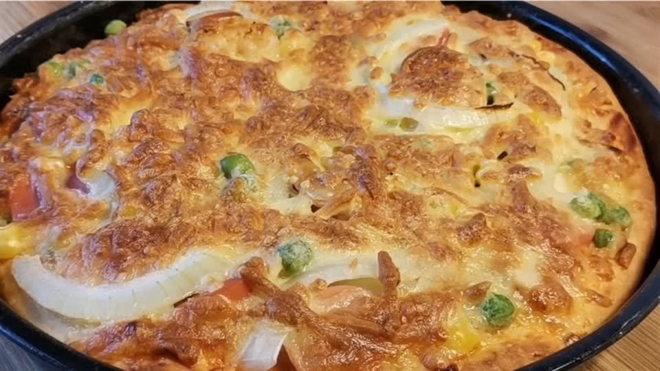 披萨学会这样做比买的好吃,成本就10块钱,做法简单