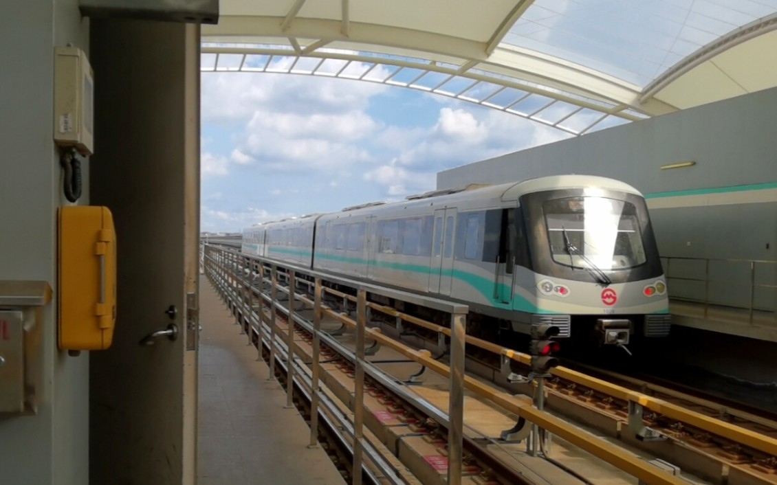 【此视频已绝版】16号线3节编组列车龙阳路进站