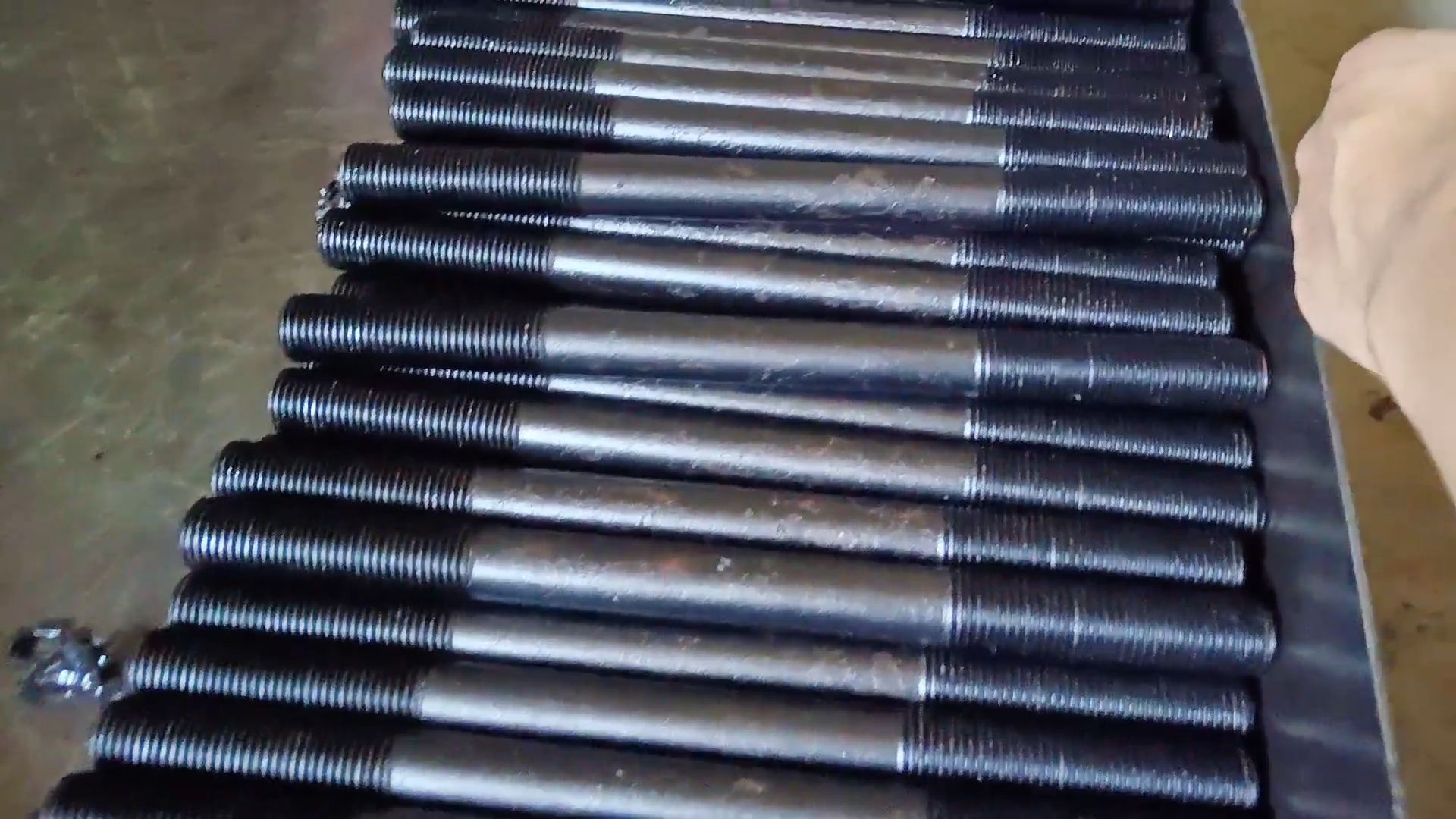 双头螺栓A宿州矿山机械连接安装用双头螺栓A双头螺栓的用途是什么