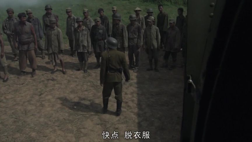 上飞机原来要脱的只剩裤衩,还有呕吐袋发