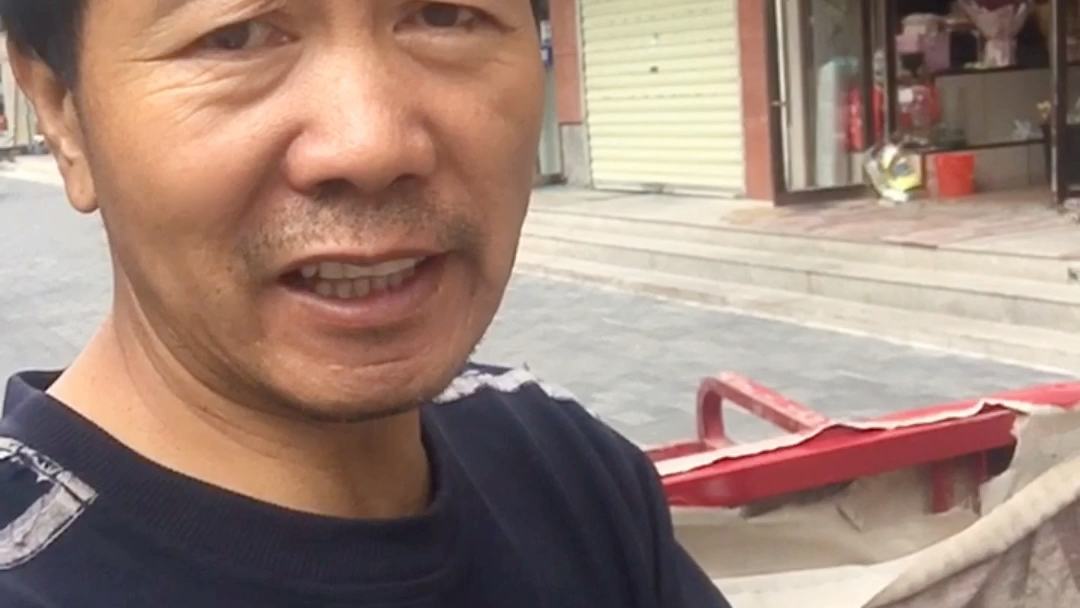 车主把电动车放下就说车控制器坏了,故障走起不停,你来判断是什么...