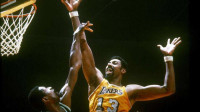 感受一下上古神兽张伯伦的统治力, 放到现在的NBA什么水平?
