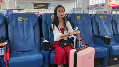 坐了4个小时的火车终于到桂林了,太开心了