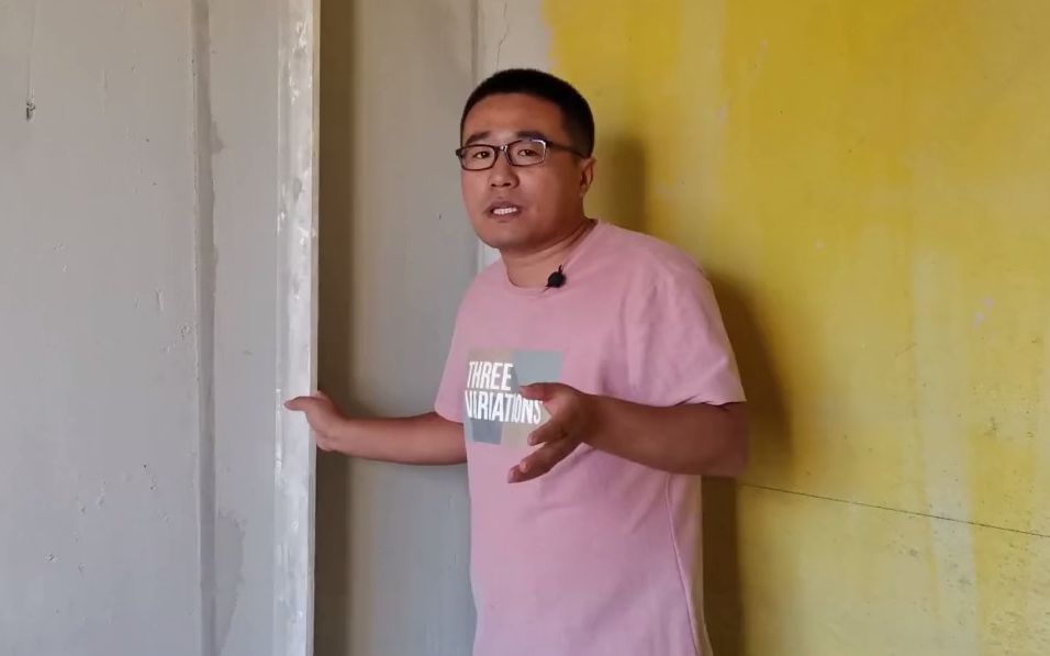 墙面粉刷,冲筋找平比顺平贵3倍,聪明业主只局部冲筋