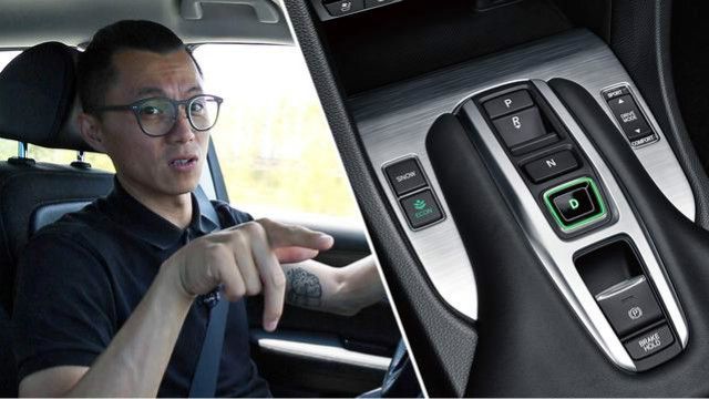 陈震体验本田冠道按键式换挡