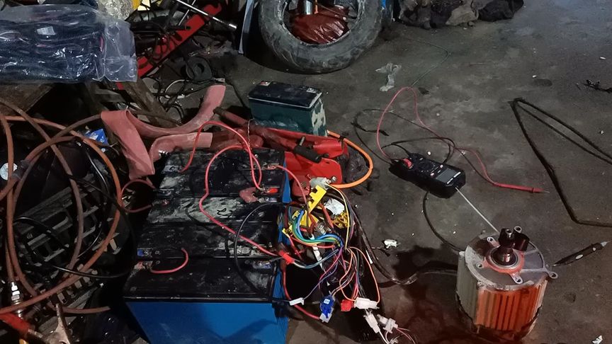 电动三轮车的电机,控制器,马达是怎样工作和接线,听许哥讲解