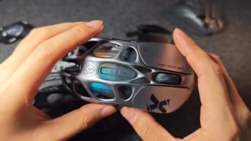 拆解"争议鼠标"重力星球破茧Xpro!内部构造大揭秘,你想知道的都在这里