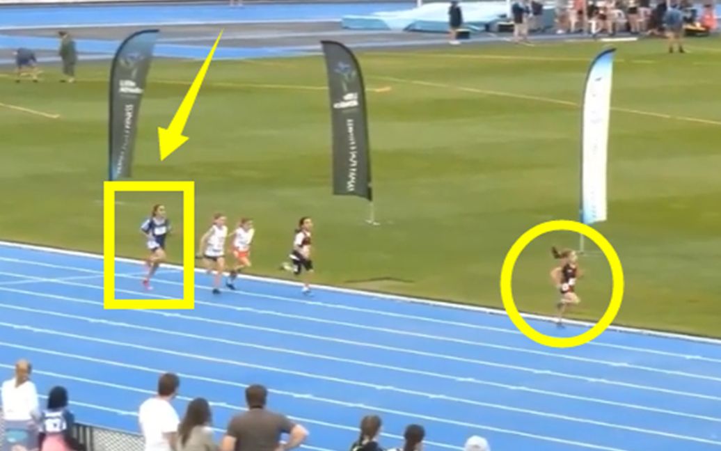 800米最失败的例子!10岁小女孩一路飞奔,结果被对手反超破纪录