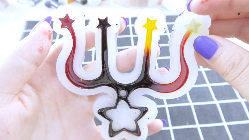 DIY滴胶不知名模具脱模,脱模过程好解压,你知道这叫啥模具吗?