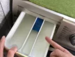 用了10年洗衣机才发现,洗涤盒的正确用法,难怪衣服总洗不干净