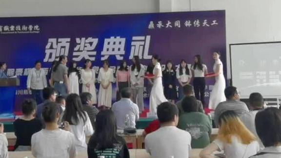 课程融入实践 产教融合让大学生创新创业"活"起来