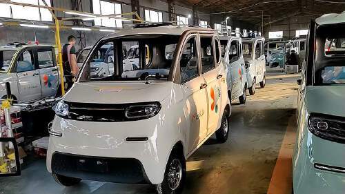 老人代步神器!这辆低速四轮电动车让全家抢着开