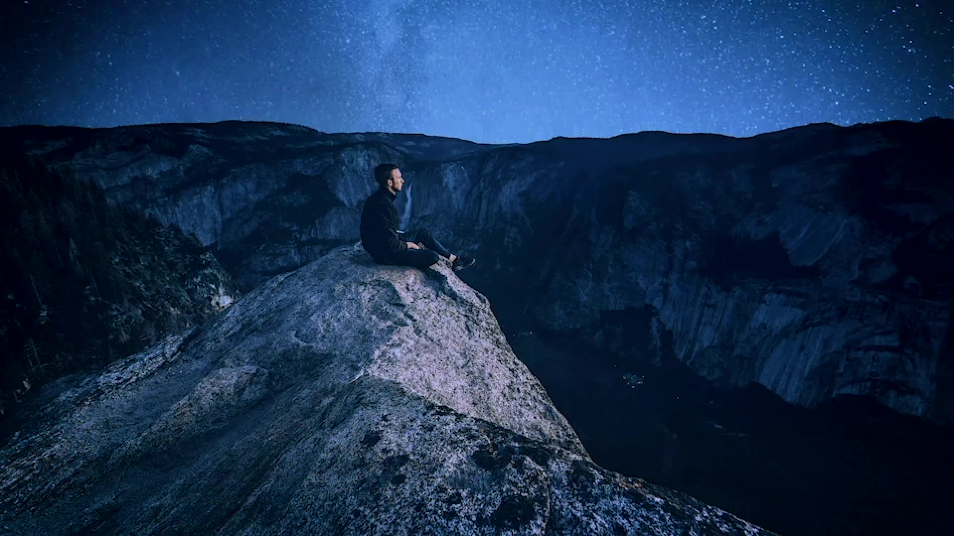 一个AE模板做出漂亮的二维图片转三维效果