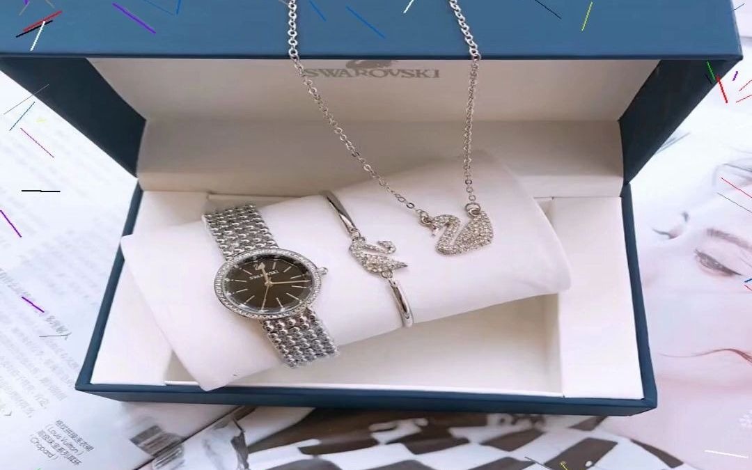 卡地亚手表女款镶钻 男士手表哪种性价比高