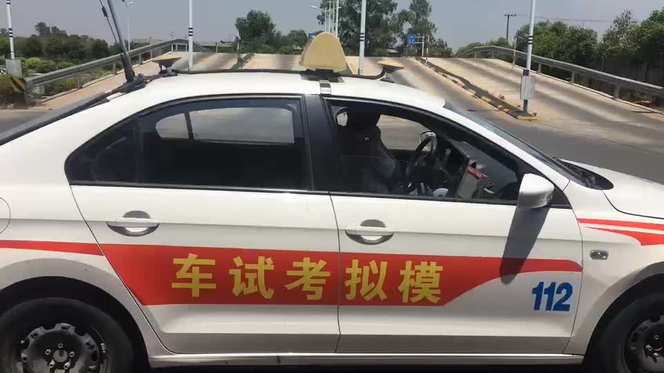 诚实守信,人和人之间交往,最重要的就是讲信用。诚信,是能否被信任的...