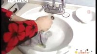 洗衣服放白醋 省水省时又省力