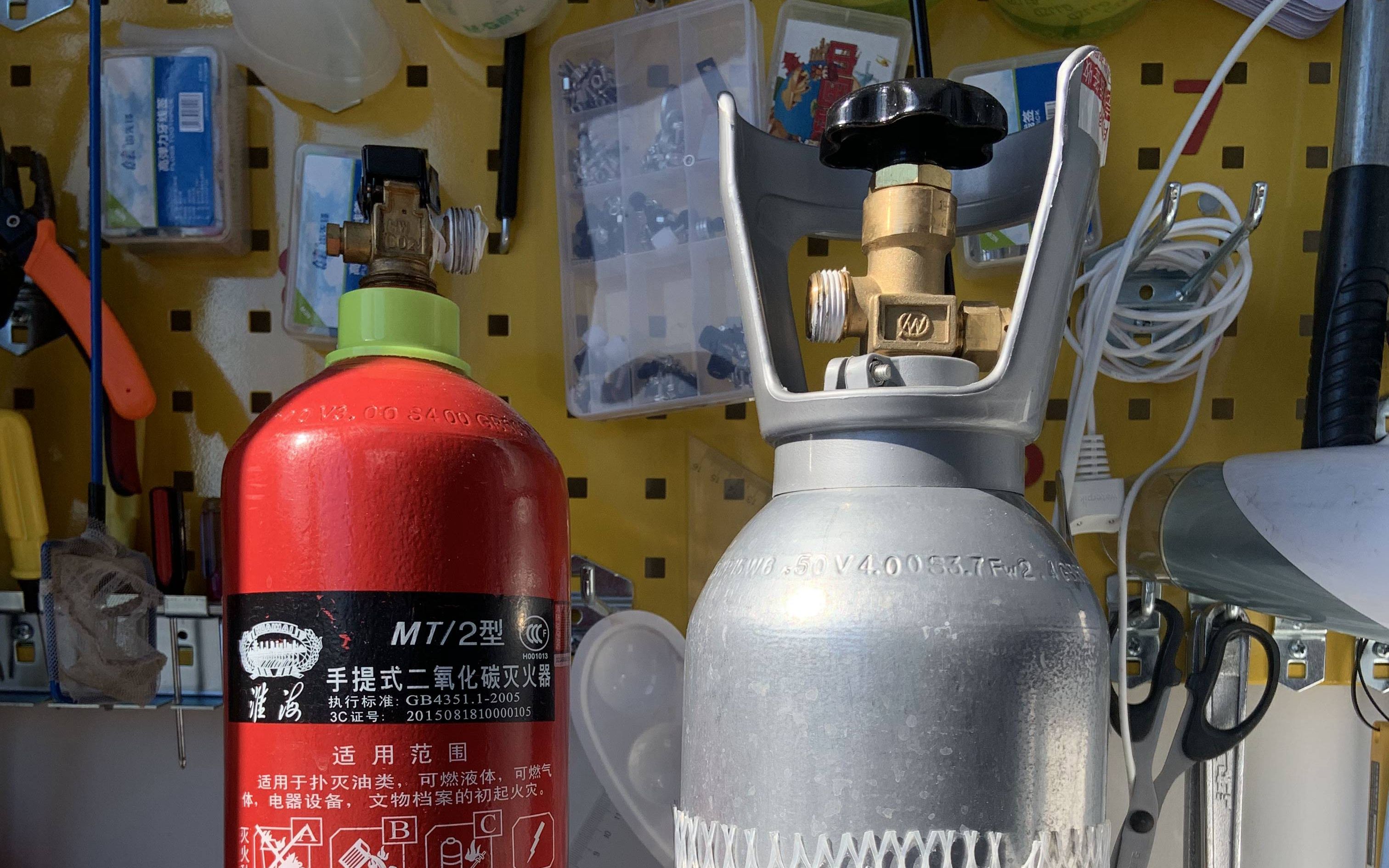 嬷嬷级教程:如何用灭火器给水草缸加二氧化碳