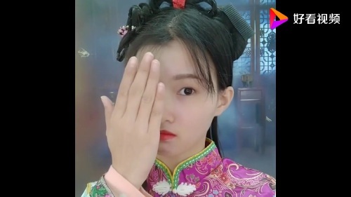 小仙女竟然化身还珠格格小燕子,眼神媲美经典角色,令人惊艳大呼!