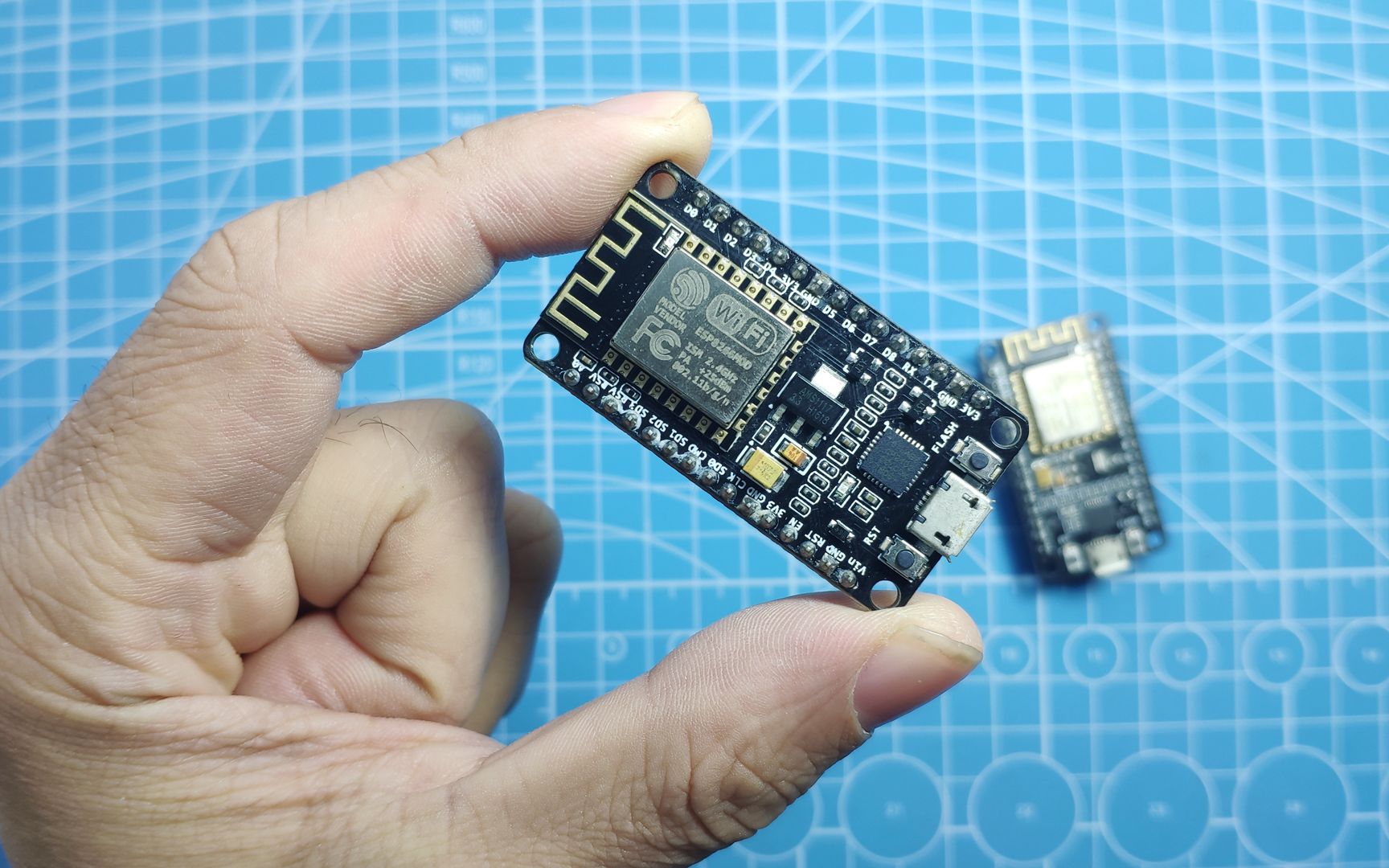 分享一个方法,使用2个esp8266,它们直接相互通信