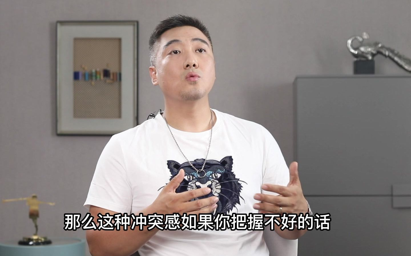 现代简约风适合于别墅装修吗?