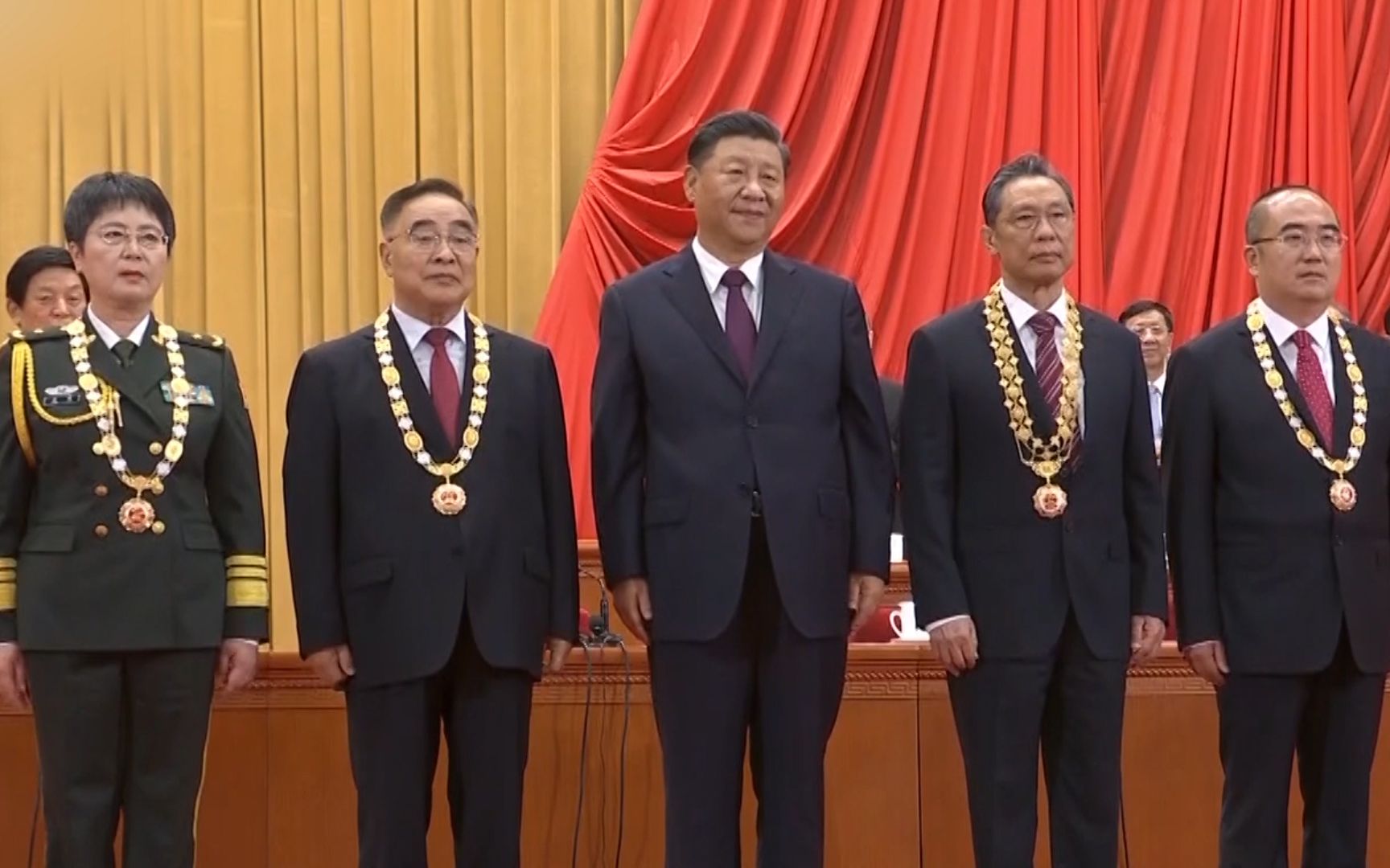 2分钟回顾全国抗疫表彰大会刷屏瞬间!