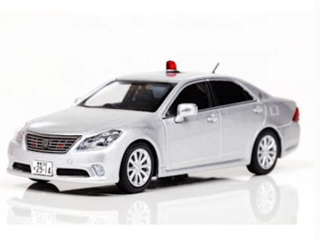 【日本警车】爱媛县警察交通部交通机动队 13代丰田皇冠模型